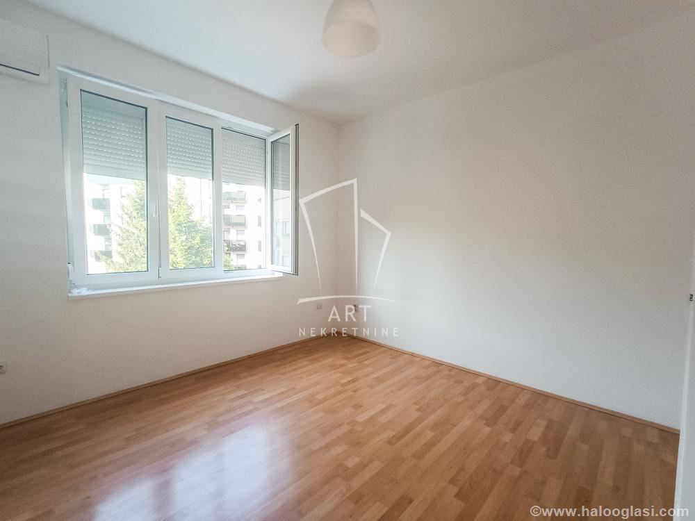 Južni bulevar, polunamešten 44m2 ID#8650 | Halo Oglasi