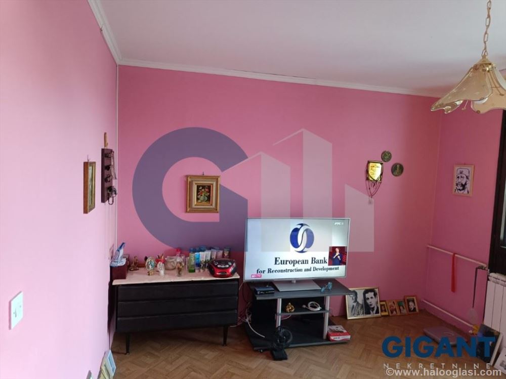 Labudovo brdo, 51m2, VII, cg | Halo Oglasi
