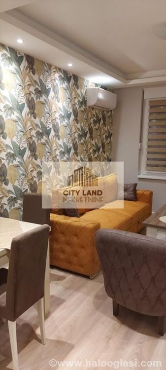 - Voždovac sf 689 | Halo Oglasi