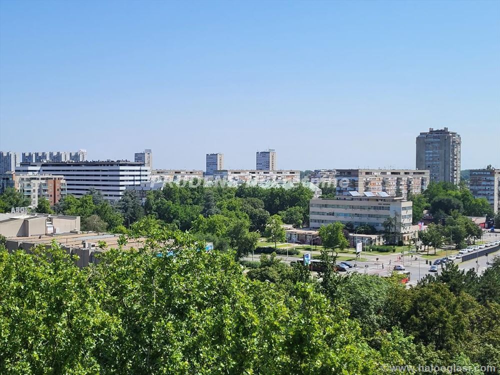 Stari Merkator, jednosoban (37m2 +15m2), prelep po | Halo Oglasi