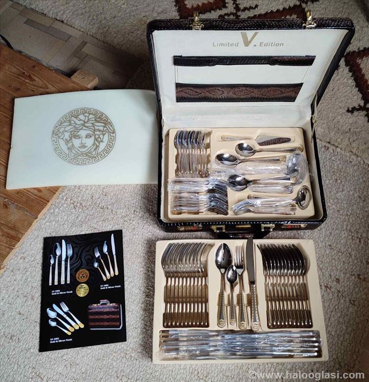 Escajg Versace komplet | Halo Oglasi