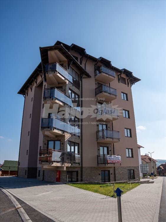 Direktna prodaja uknjiženog stana Zlatibor | Halo Oglasi