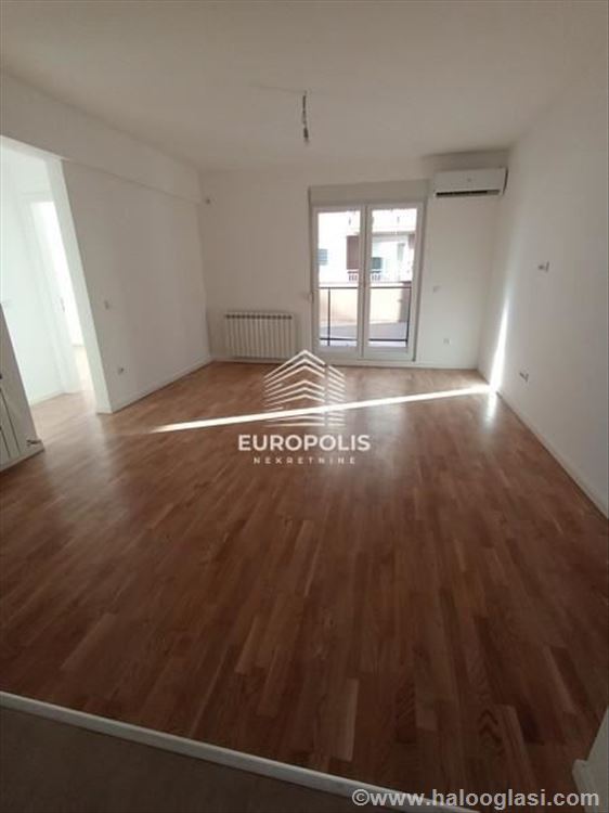 Sarajevska, Novi grad, Zemun ID#6519 | Halo Oglasi