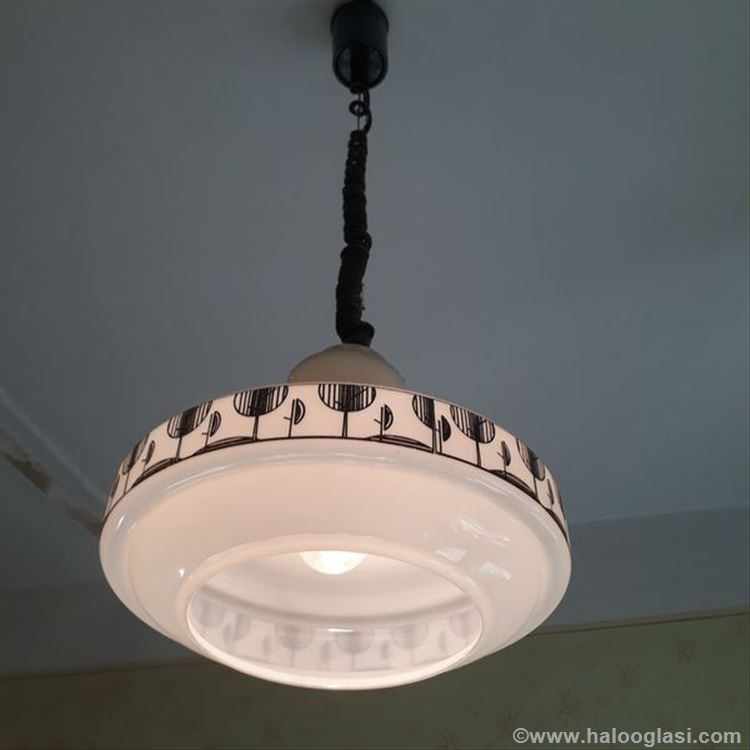 Stakleni klasican luster | Halo Oglasi