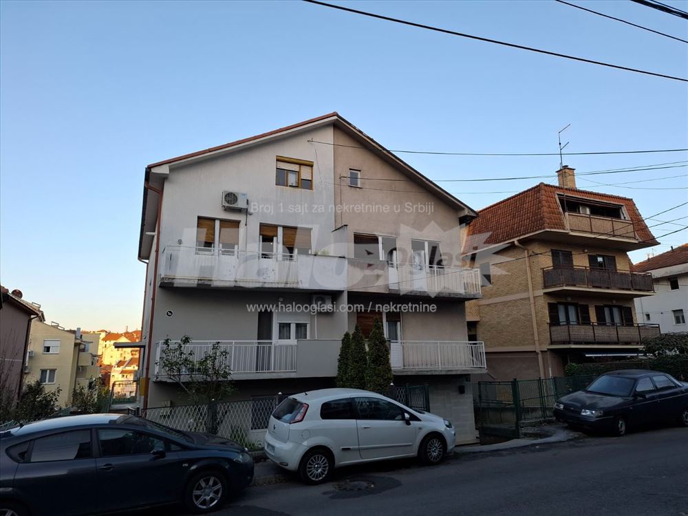 Prodajem stan | Halo Oglasi