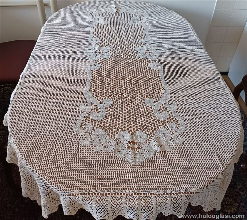 Heklani pravougaoni stolnjak | Halo Oglasi