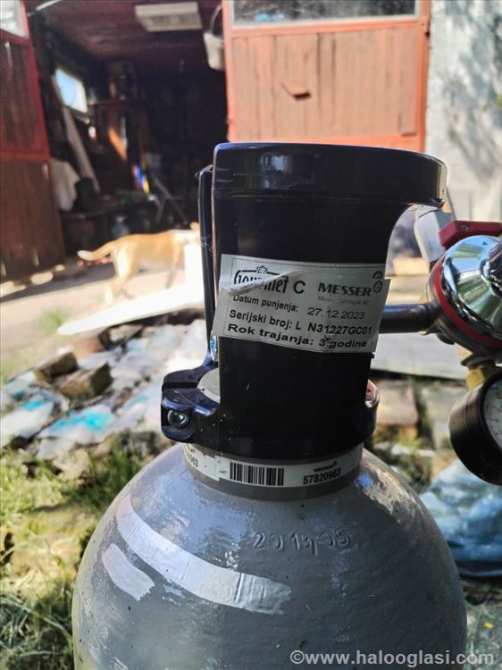 Boca co2 sa manometrom | Halo Oglasi