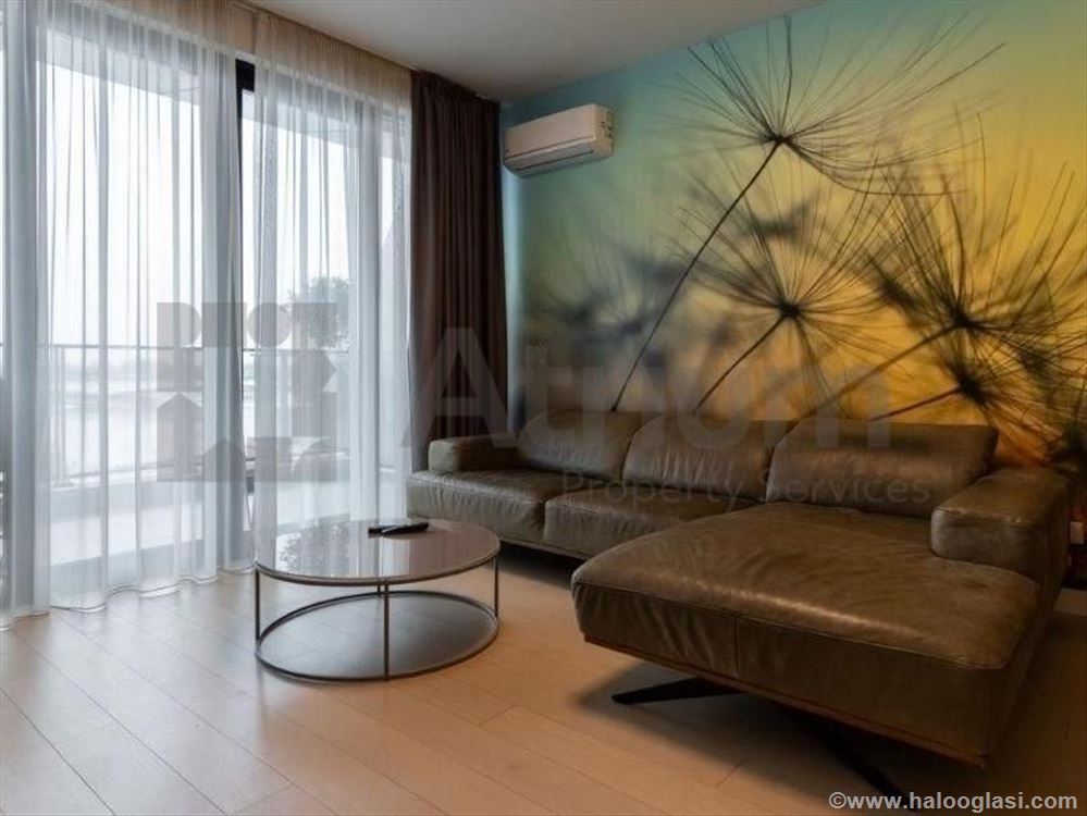 Izuzetni riverview penthaus u zgradi BW Magnolia | Halo Oglasi