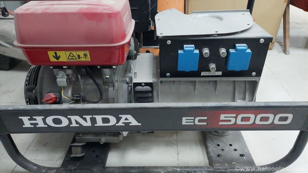 Benzinski industrijski agregat HONDA EC 5000 | Halo Oglasi