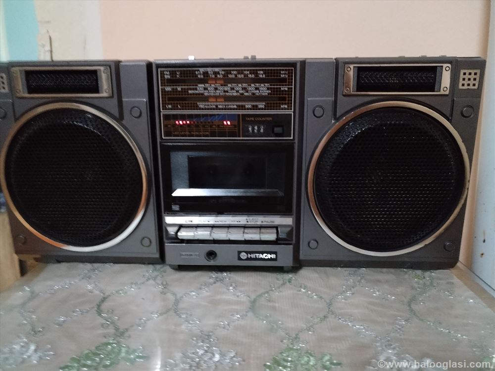 Hitachi radio kasetofon | Halo Oglasi