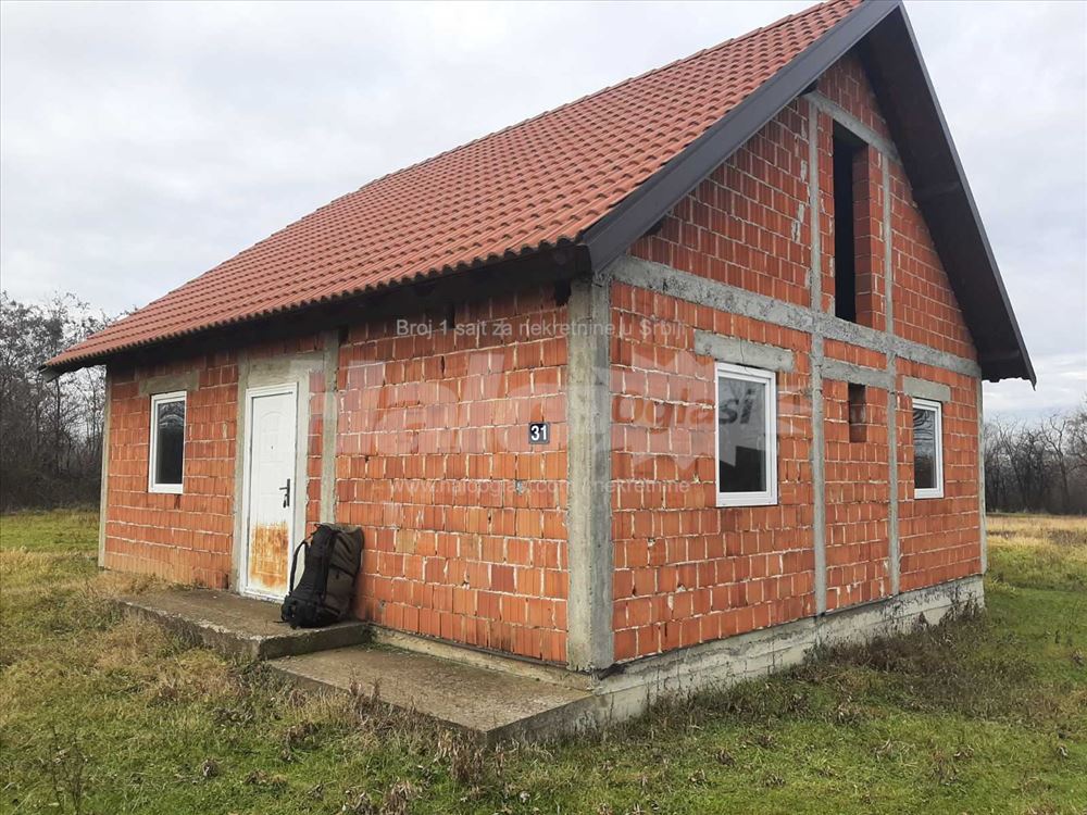 Kuca u sivoj fazi | Halo Oglasi