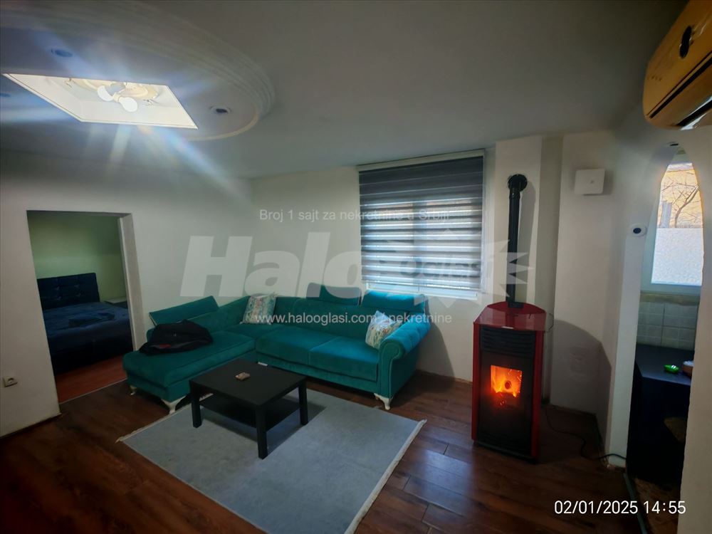 Stan u kuci | Halo Oglasi