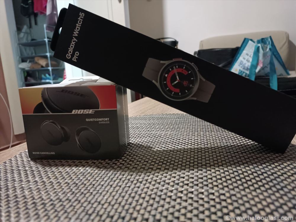 Galaxy Watch 5Pro & Bose QuiteComfort earbuds | Halo Oglasi