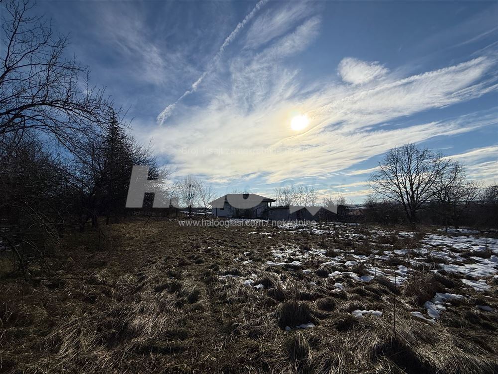 Plac 30 ari, Barajevo | Halo Oglasi