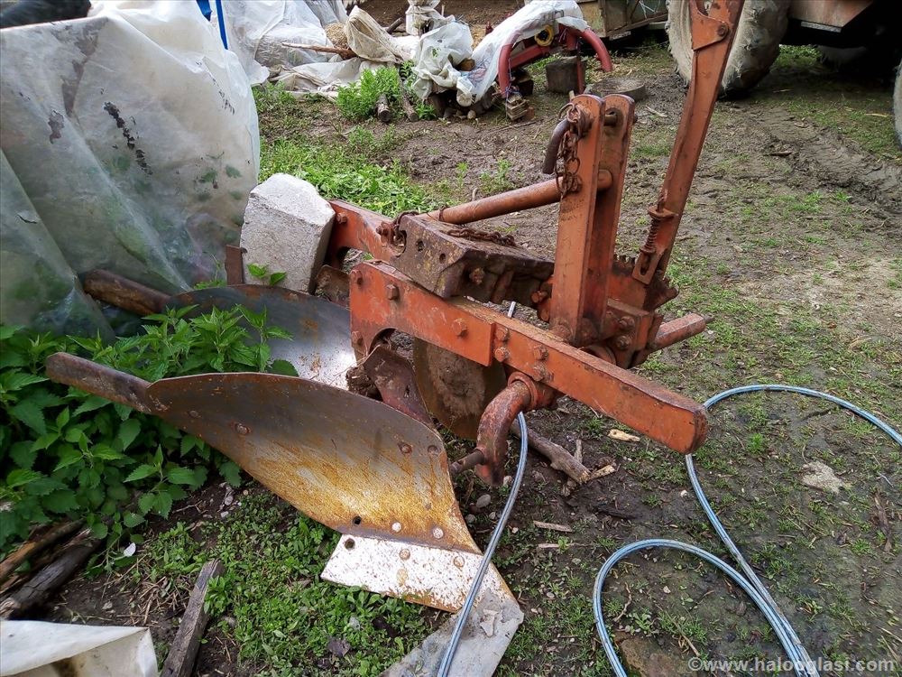 Plug IMT 755 dvobrazni i trokrilna drljača | Halo Oglasi