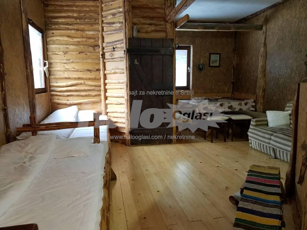 Prodajem apartman na Kopaoniku - Brzece | Halo Oglasi