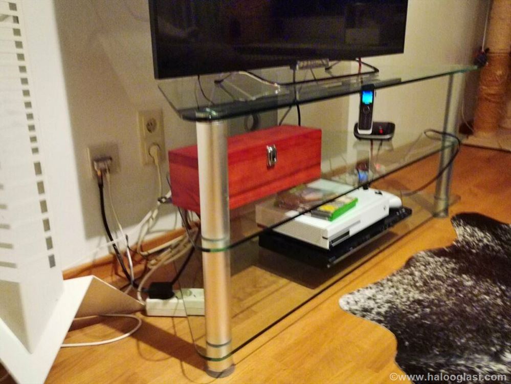 Stakleni stalak, sto, rek za TV i Hi-FI muzičke ur | Halo Oglasi