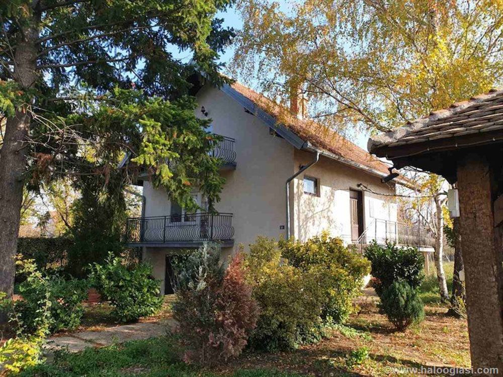 Lepa kuća Barajevo-Barake | Halo Oglasi