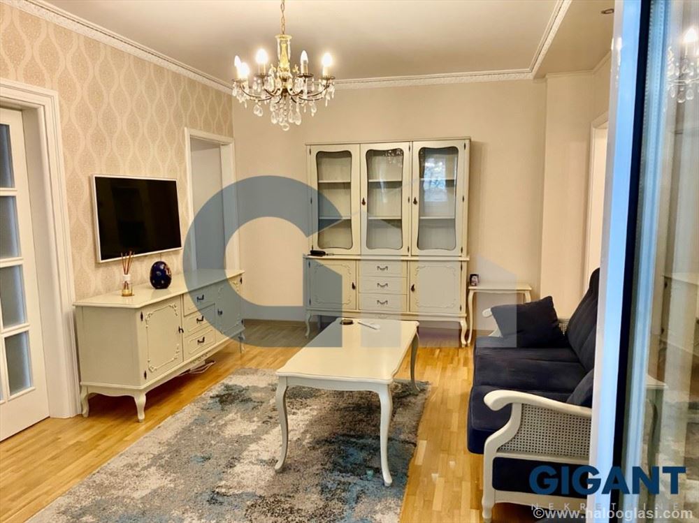 Skadarlija, 59m2, III, cg | Halo Oglasi