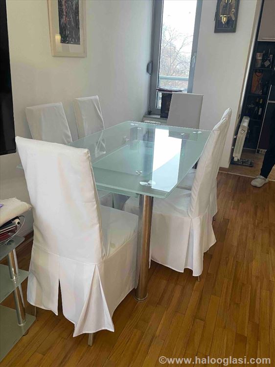 Stakleni trpezarijski sto sa stolicama | Halo Oglasi