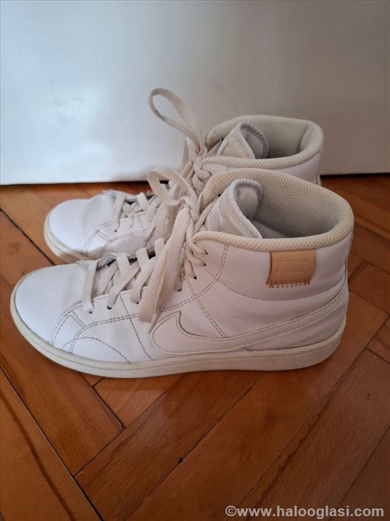 Nike original bele retro patike 38,5 | Halo Oglasi