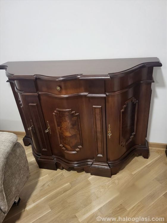 Prodaja luksuzne stilske komode | Halo Oglasi
