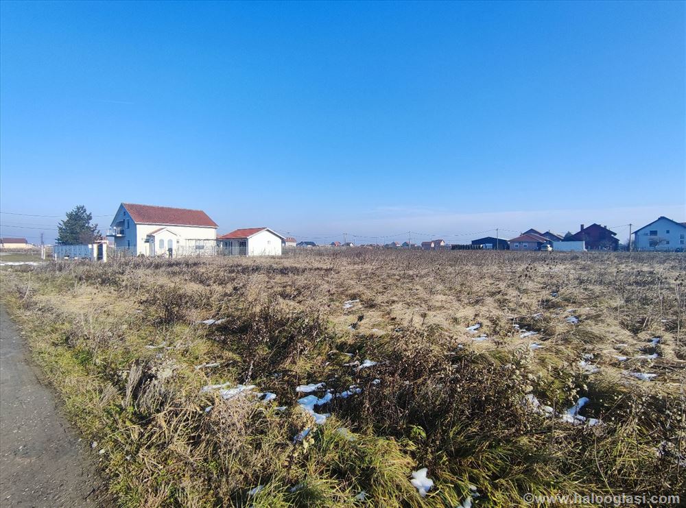 Grmovac plac na prodaju | Halo Oglasi