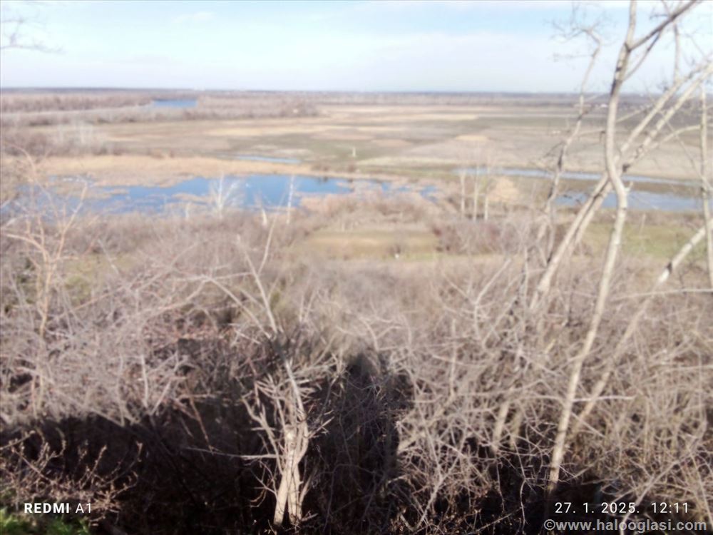 Gradjevinsko zemljište 1368m2 Susek HITNO! | Halo Oglasi