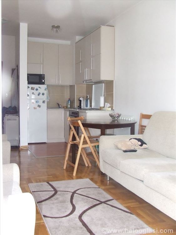 Đeram pijaca, novogradnja, odličan, ID 23795 | Halo Oglasi