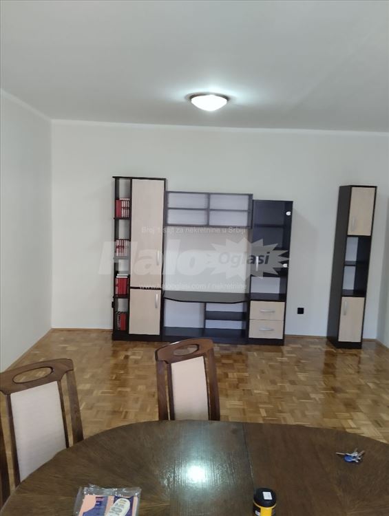 Dvosoban stan, Novi Sad, Mileve Marić | Halo Oglasi