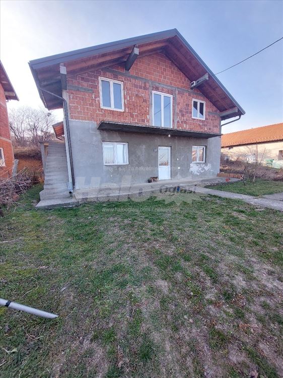 Kaluđerica, naselje Klenak Prodaje se porodična k | Halo Oglasi