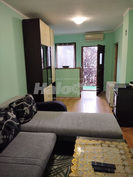 Stan kod TC Stadion | Halo Oglasi