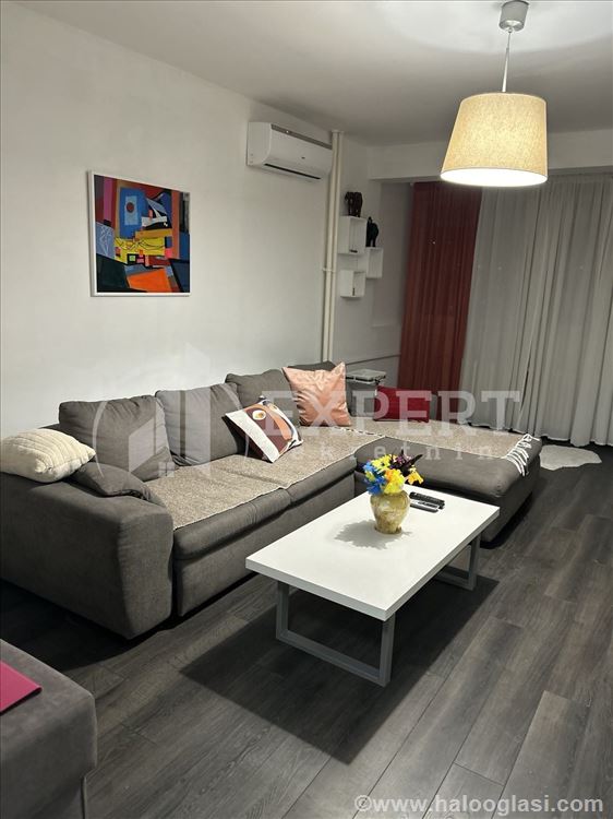 Izdaje se trosoban stan u blizini Crvenog Pevca, 7 | Halo Oglasi