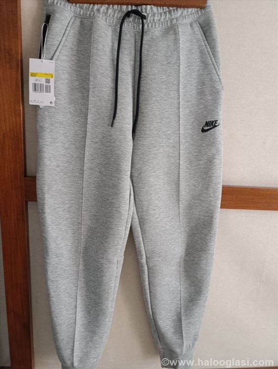 Nova Nike Tech Fleece trenerka | Halo Oglasi