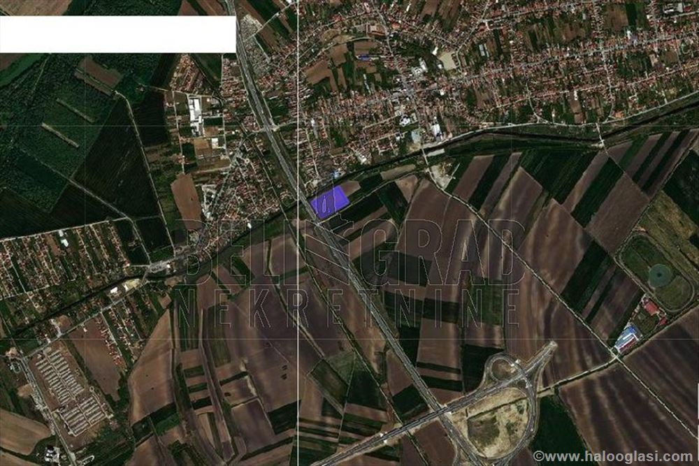 Surčin, plac | Halo Oglasi