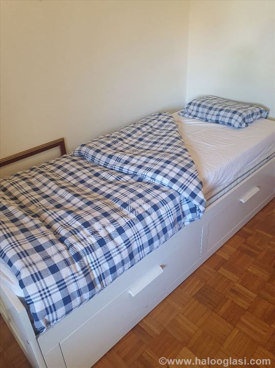 Povoljno prodajem Ikea krevet | Halo Oglasi