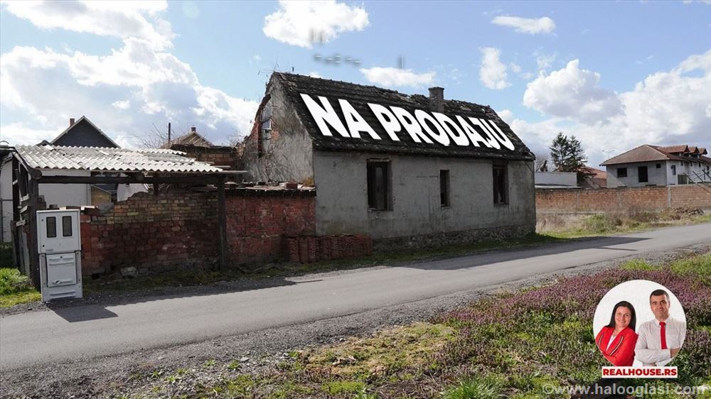 Klisa -stara kuca i plac | Halo Oglasi