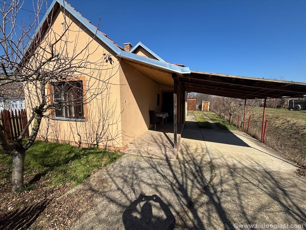 Šid, Višnjićevo 31m2, 4a Uk | Halo Oglasi