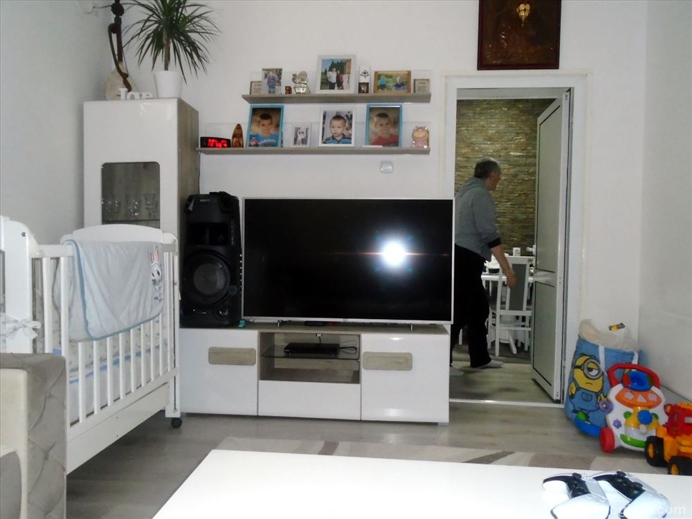 Odlican 1.5 strogi centar,40 m2,uknjizen,renoviran | Halo Oglasi