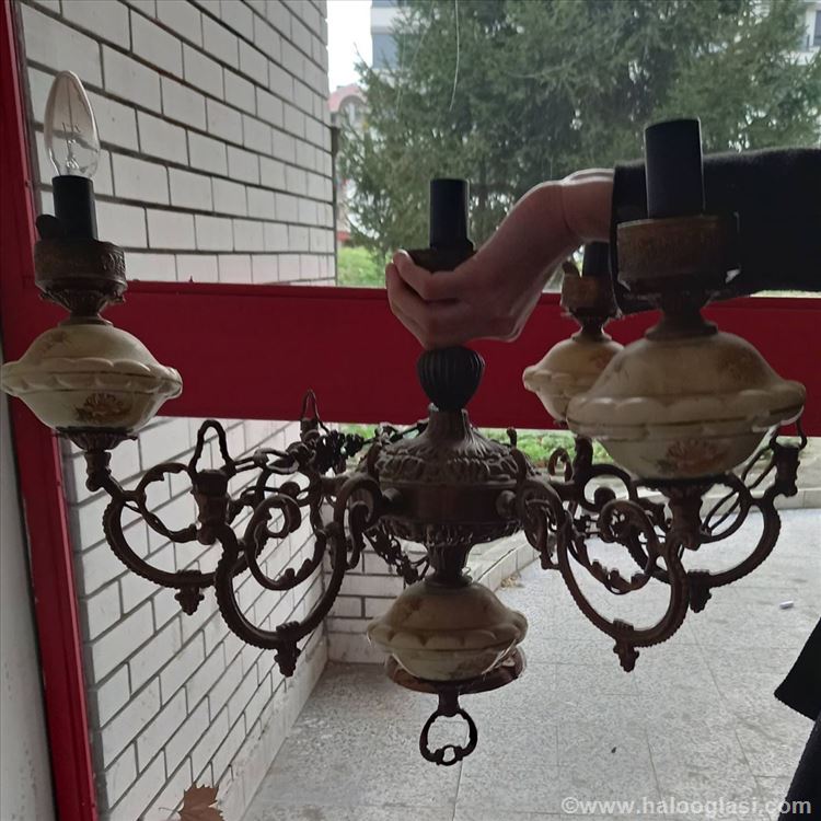 Prodajem luster od kovanog gvozdja | Halo Oglasi