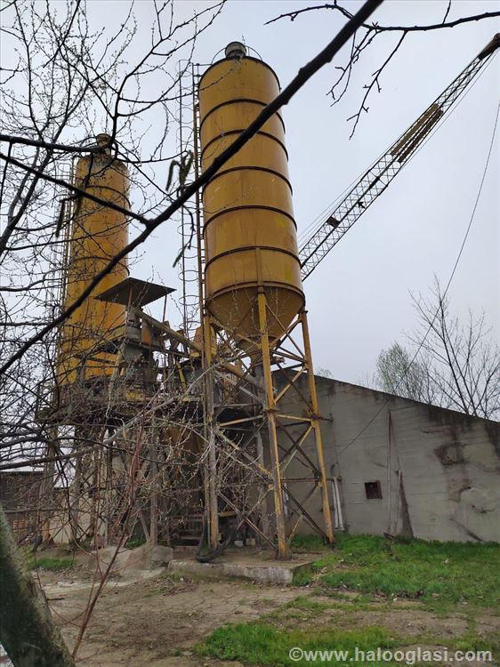 Prodajem fabriku betona Fagram I 2 silosa od | Halo Oglasi