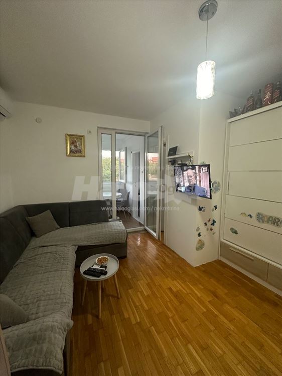 Prodaja kompletno namestenog 1.5 stana Mirijevo IV | Halo Oglasi