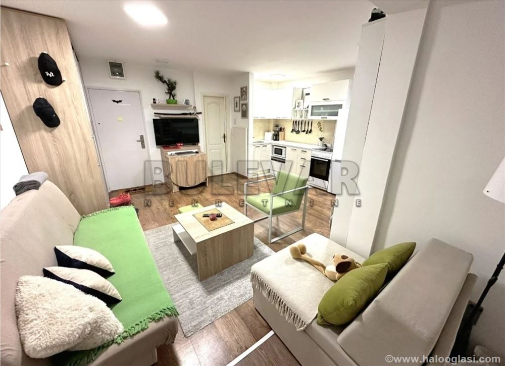 Izdaje se stan u blizini OŠ Njegoš! | Halo Oglasi