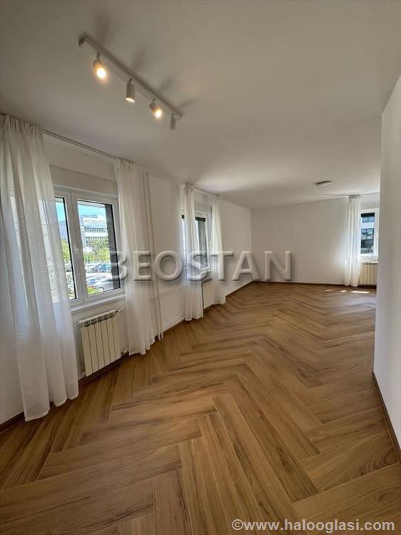 Novi Beograd - Blok 32 #61722 | Halo Oglasi