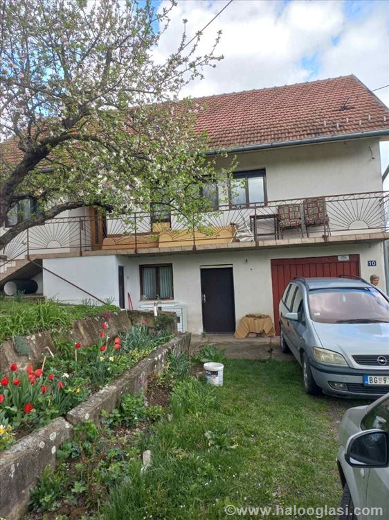 Stepojevac, kuća 214m2, 21,5 ari, uknjižena | Halo Oglasi