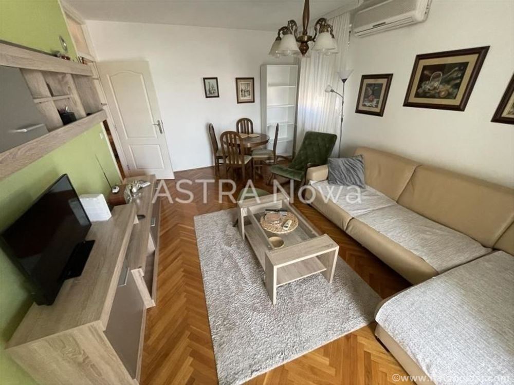 Vitanovacka, lep 2.0 stan | Halo Oglasi