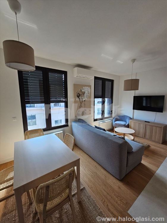 2.0 K- District - Stari grad- Dorcol | Halo Oglasi