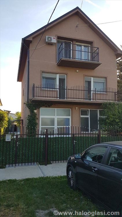 Lepa kuća 142+70m2 u Novim Banovcima sa pogledom n | Halo Oglasi