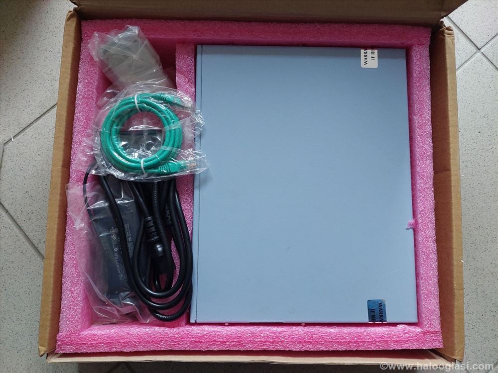 Vega 50 IP telephony gateway | Halo Oglasi