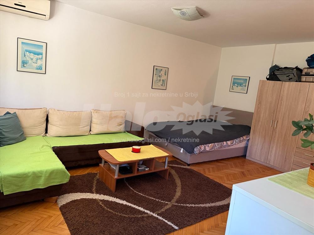 Studentski grad, Novi Beograd, namesten stan 28m2 | Halo Oglasi